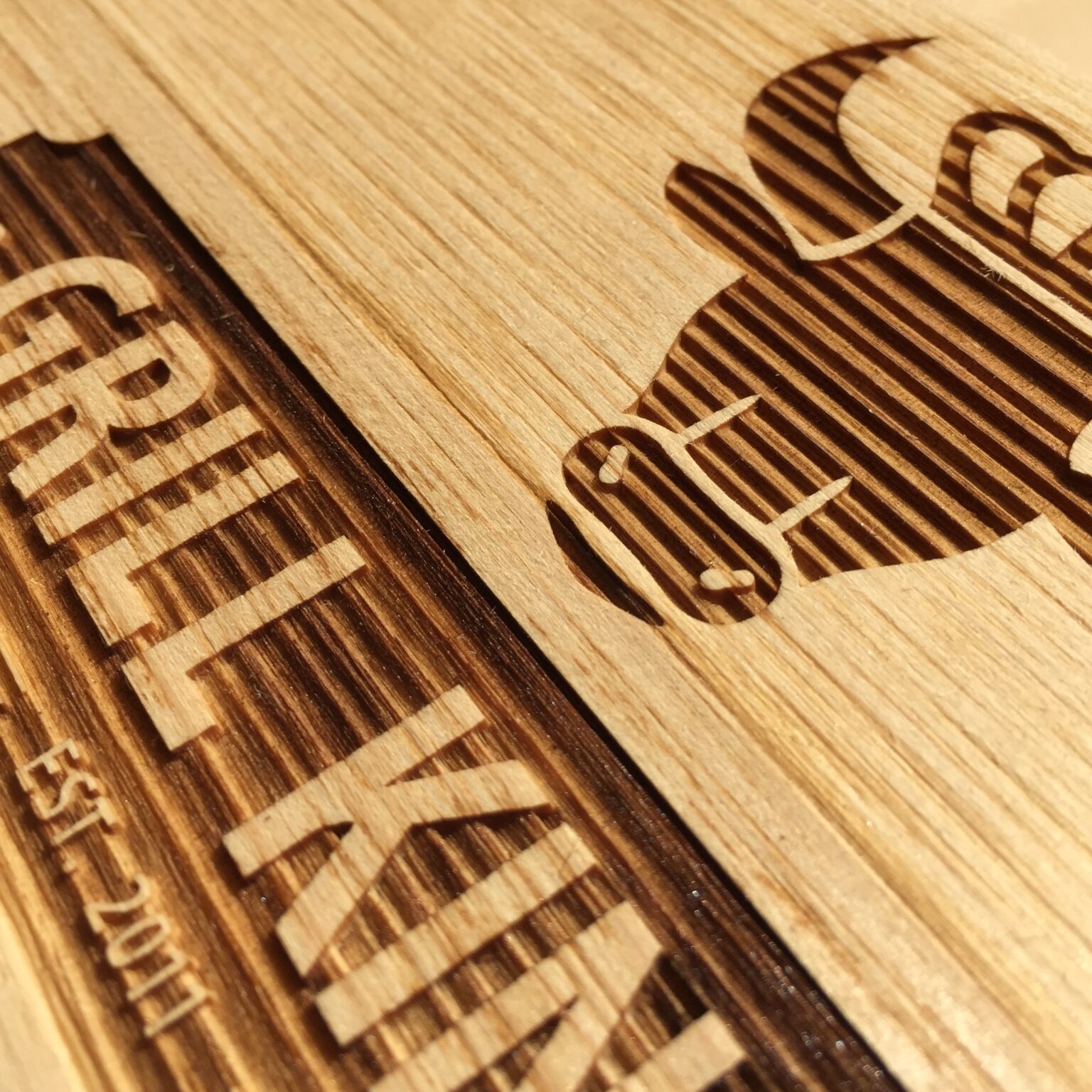 Hout graveren - Van Vliet Printing